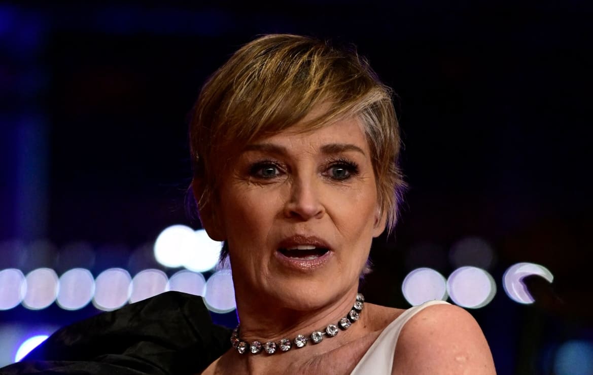 Sharon Stone revela nombre del productor que la presionó para acostarse ...