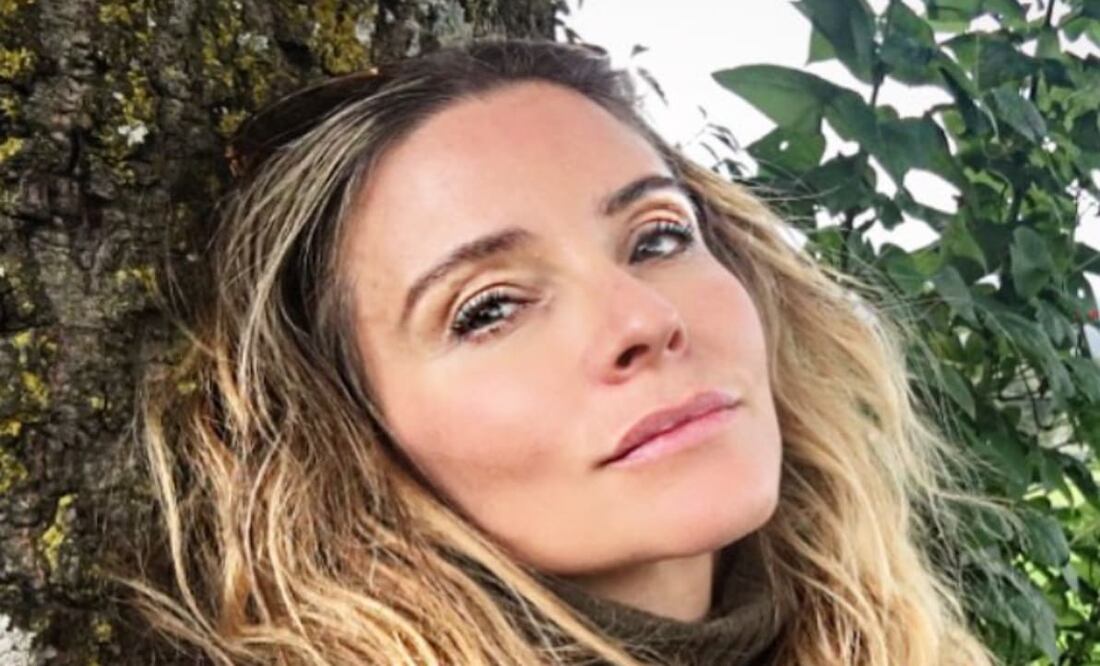 Issabela Camil enciende Instagram con su mirror selfie más atrevida