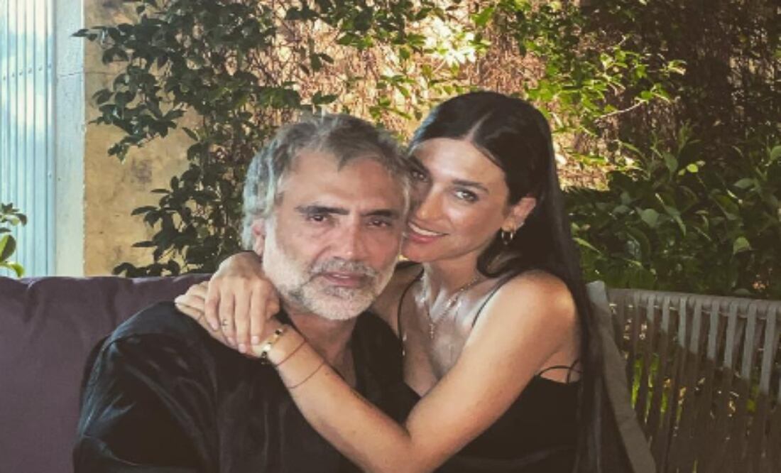 Alejandro Fernández y su novia Karla Laveaga celebran 12 años juntos