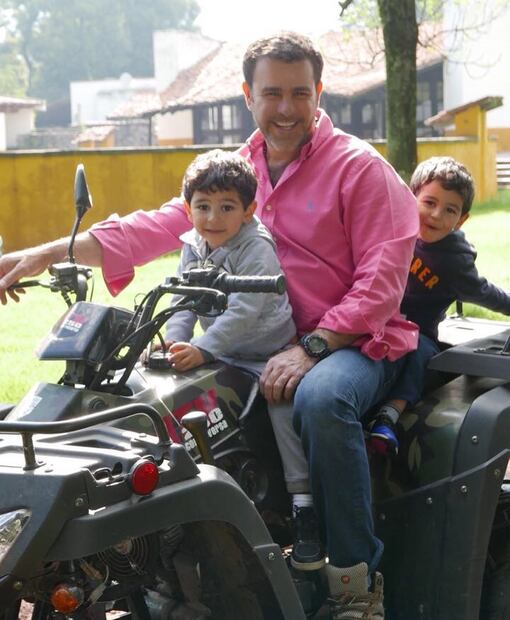 ¡Biby Gaytan revela foto inédita de sus mellizos!